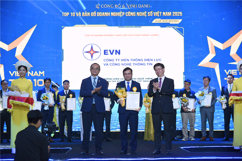 EVNICT đạt TOP 10 Doanh nghiệp Công nghệ số xuất sắc Việt Nam 2025